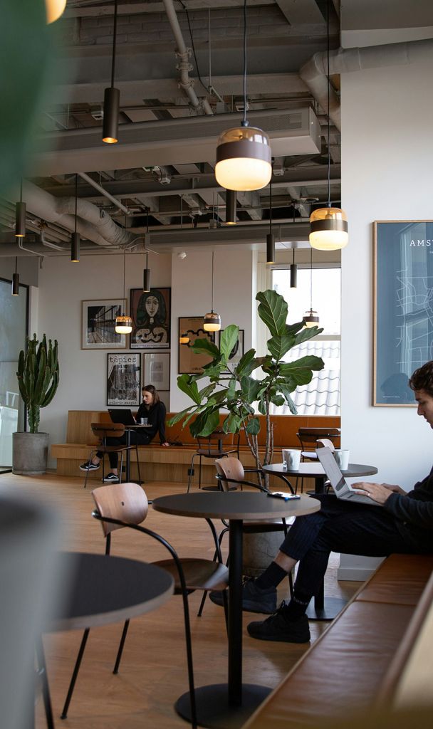 What is Job Hopping?: Trends, Impacts, and Solutions